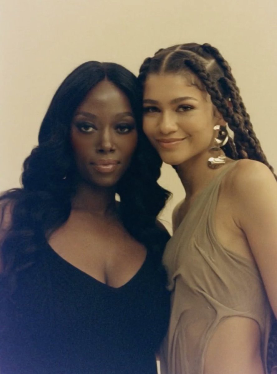 Zendaya Updates On Twitter Zendaya And Sheika Daley Behind The Scenes