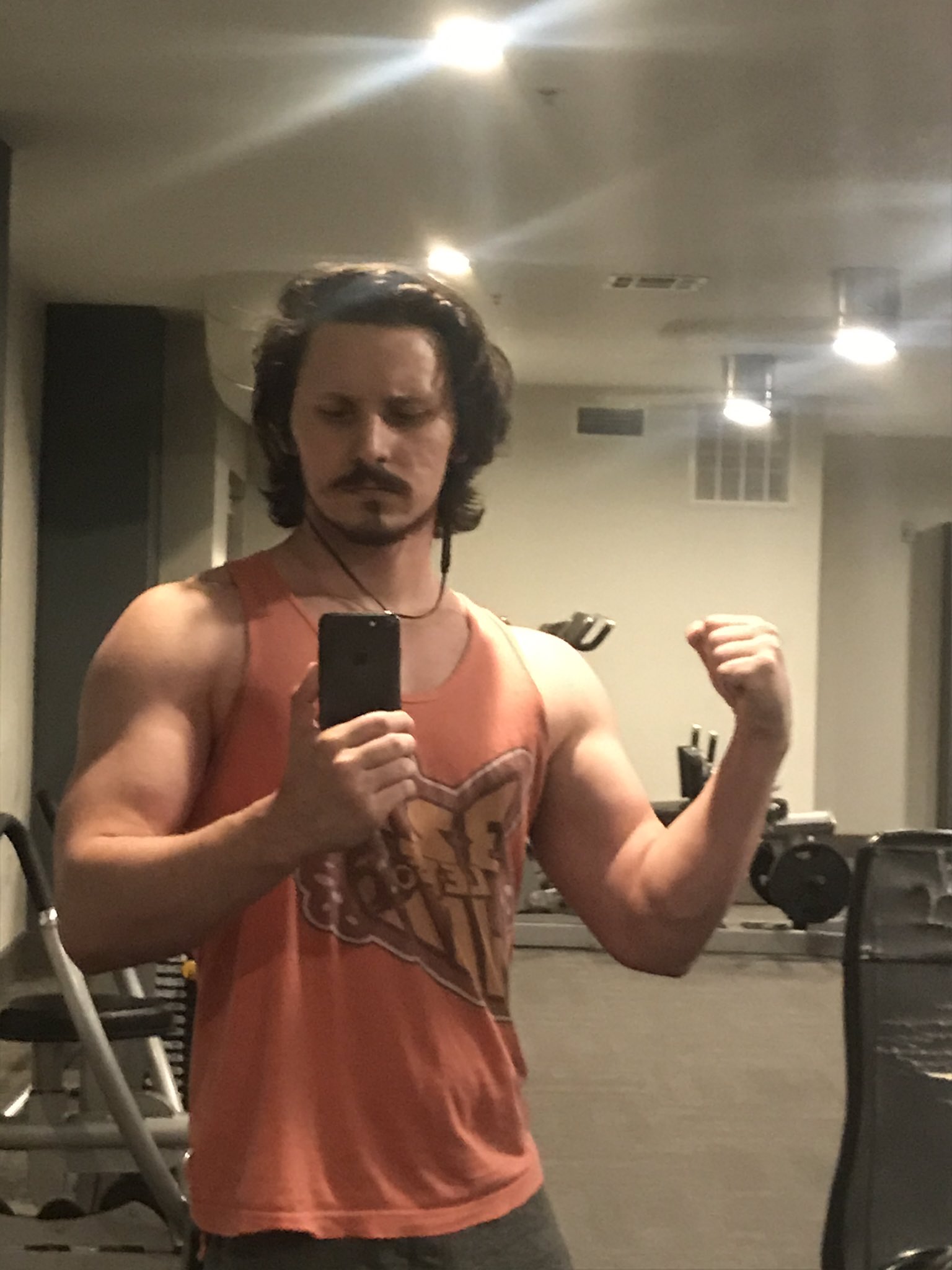 Swolelax (99.99%) on Twitter: "Average MBT subscriber, moderate HERO enthusiast https://t.co ...