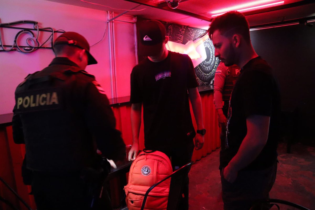 Alcaldía de Bucaramanga on Twitter: "#AestaHora📢 Le ponemos orden a Cuadra Play, sí o sí los ...