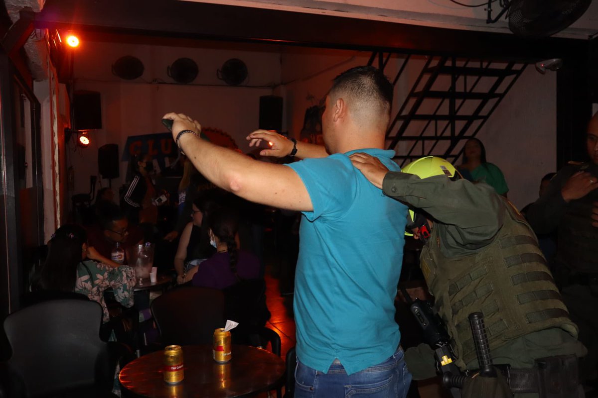 Alcaldía de Bucaramanga on Twitter: "#AestaHora📢 Le ponemos orden a Cuadra Play, sí o sí los ...