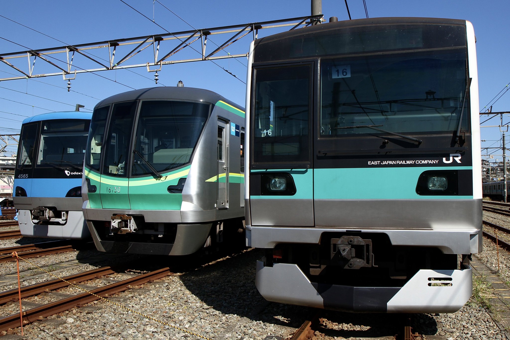 ワタシダ【Odapediaの中の人】 on Twitter: "ある意味素晴らしい並びだったのですが、人をいれずに撮るのが困難な配置で、こんなのしか残せず。。。 今なら3社合同での撮影会とか ...