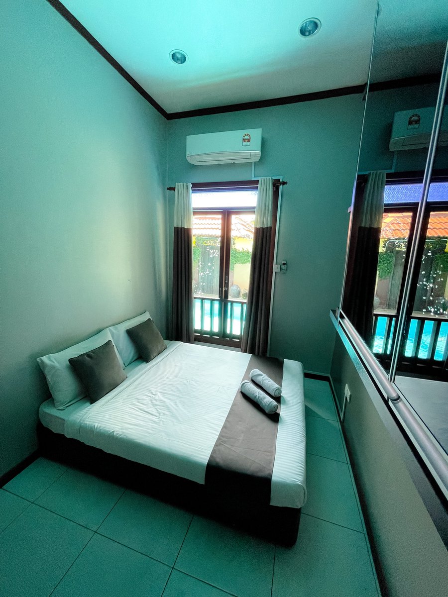 Aku nak review Homestay best yang kitorang buat family day haritu ...