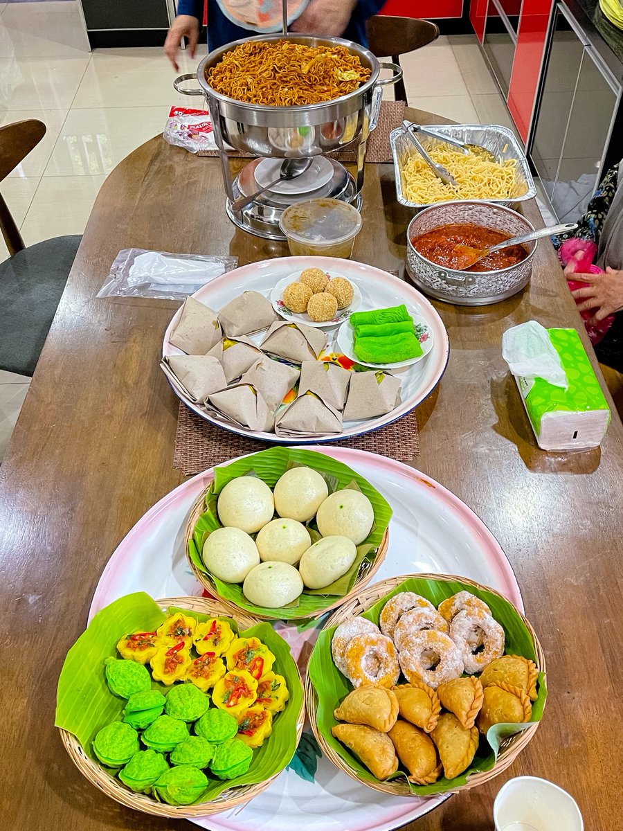 Aku nak review Homestay best yang kitorang buat family day haritu ...