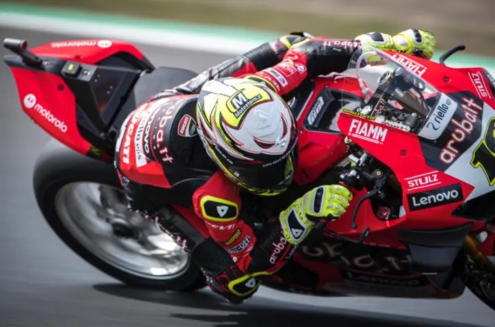 Paddock-GP on Twitter: "WSBK Superbike, deux jours d'essais à Barcelone : Ducati annonce des ...