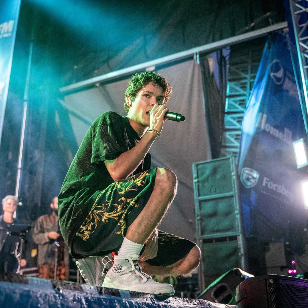 OMAR BRASIL on Twitter: "Omar Rudberg ontem (19/08) no Festival RIX FM em Växjö, Suécia, por ...