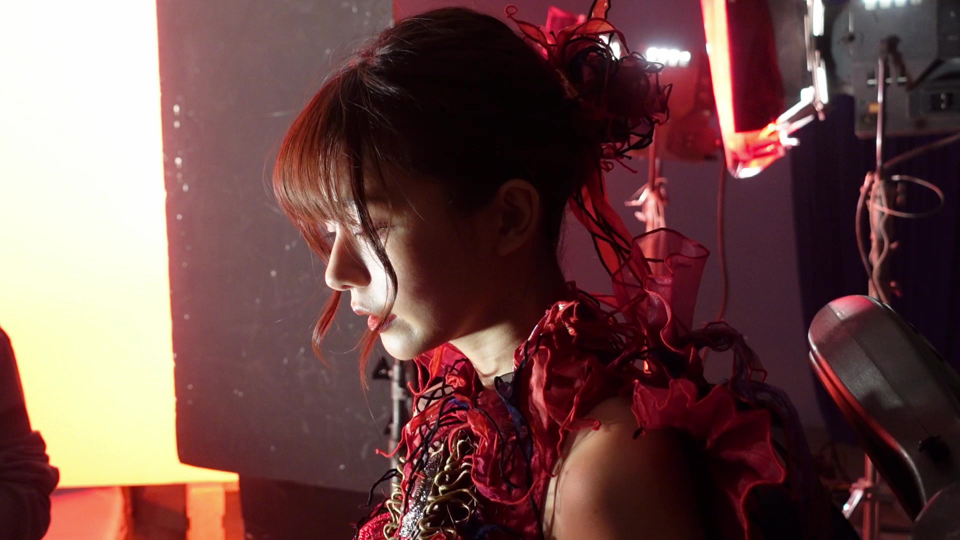 東映特撮ファンクラブ（TTFC） on Twitter: "夏木花（#浅倉唯）が歌う『ガールズリミックス』主題歌「Riot in bloom」のミュージックビデオのメイキング映像が「#松本寛也 ...