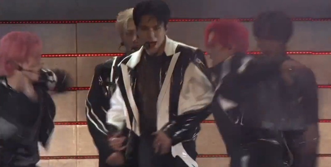 eli on Twitter: "NCT 2020 RESONANCE IN SMTOWN SMCU SUWON MAIN ENDING CENTER IS JENO https://t.co ...