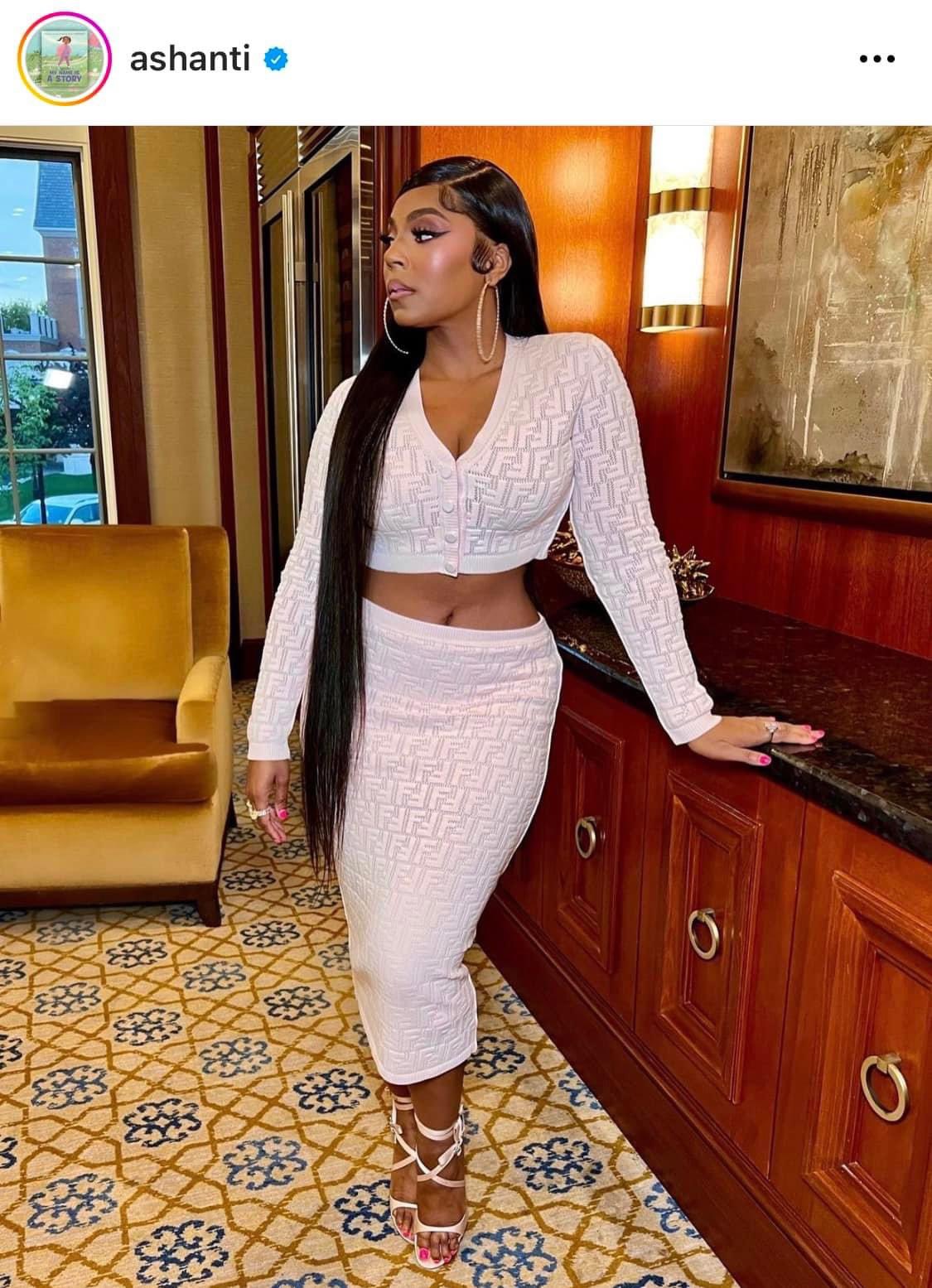 TW Pornstars - 2 pic. 🦄Thee Hoochipapi Goddess. Twitter. These are Ashanti’s feet. I’m about to ...