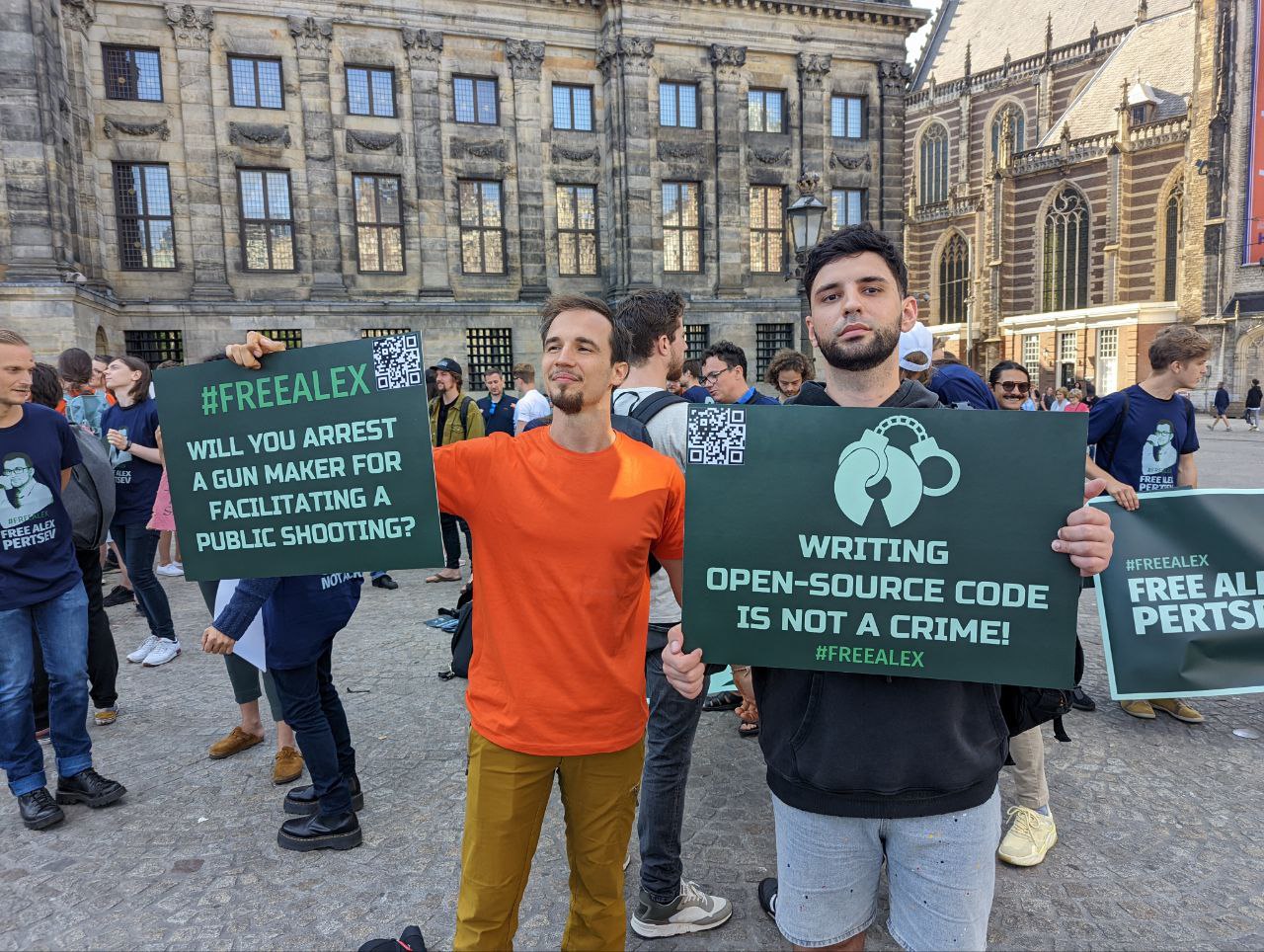 sudo rm -rf --no-preserve-root / on Twitter: "https://t.co/1cGDWAIHcO" / Twitter