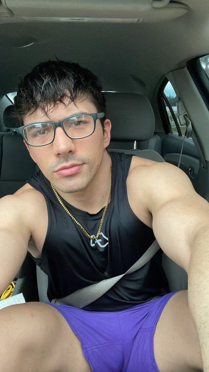 Hot Dudes Good Mood 🇺🇦 on Twitter: "RT @Joey_Gentile: Sometimes I just wanna post a picture ...