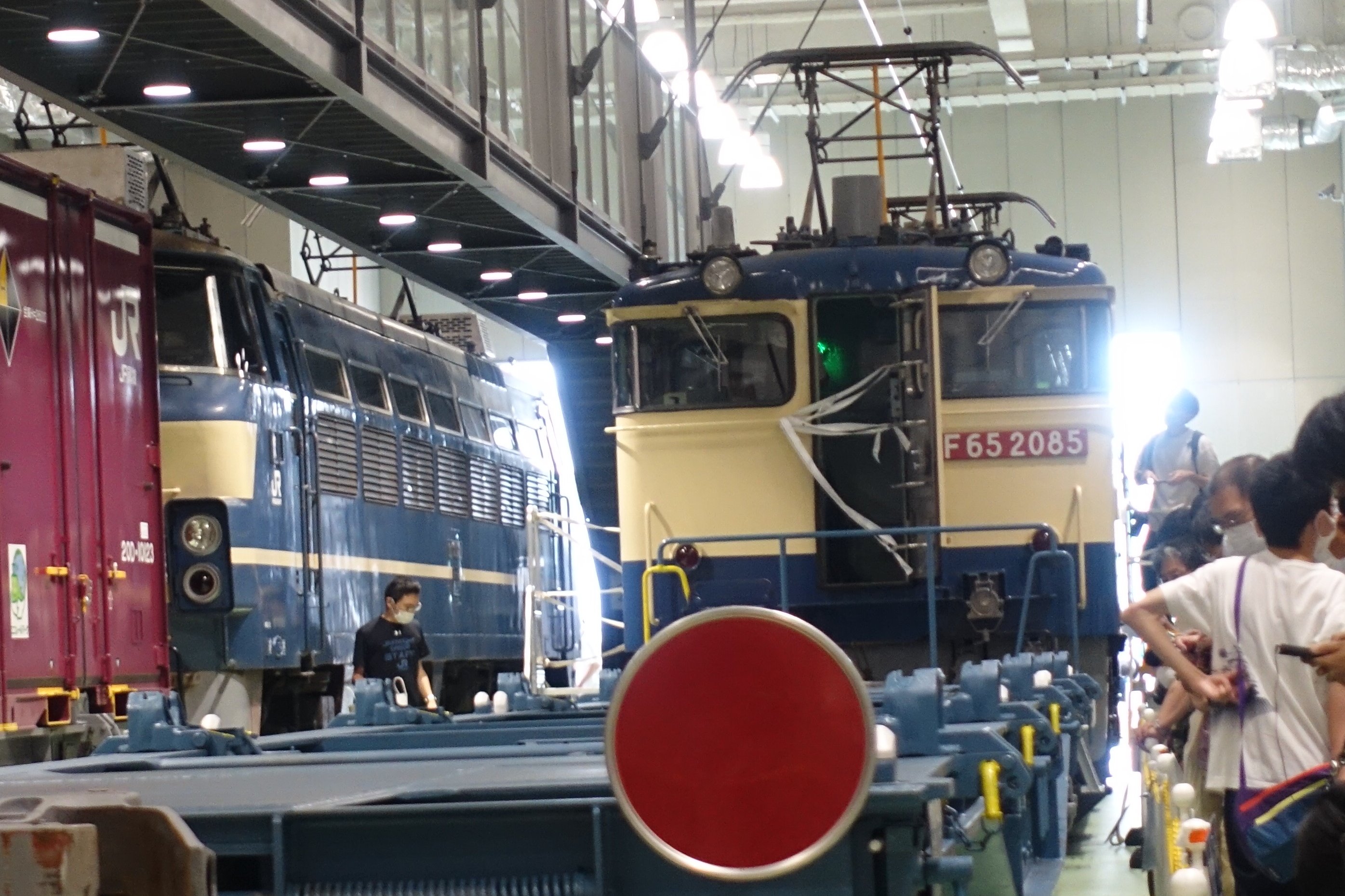 近キト741 on Twitter: "2022/8/20 EF66-27,EF65-2085,コキ107,104京都鉄道博物館展示 (運転台見学) 京都鉄道博物館にて その12 #EF66 ...