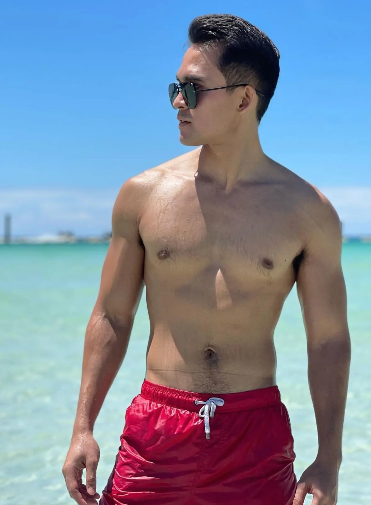MRVVIP on Twitter: "Bima Samudra shirtless on beach vibes. #selebwatch https://t.co/FAUMWLmORy ...