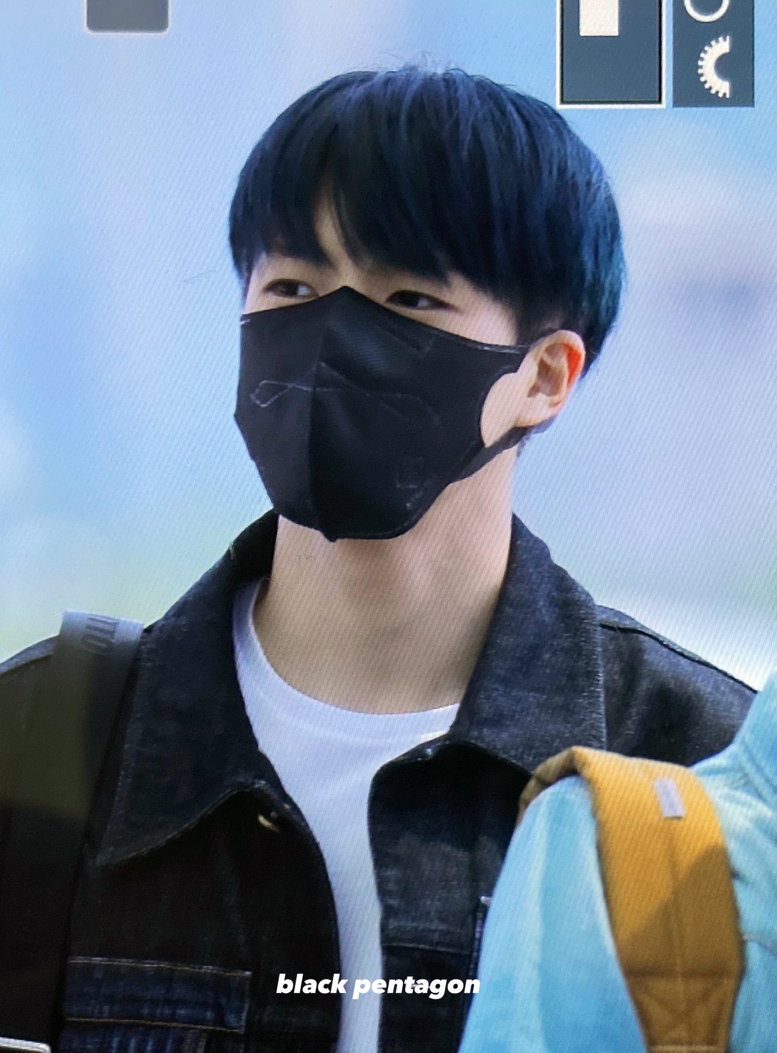 BLACK PENTAGON on Twitter: "220821 ICN 출국 #제노 https://t.co/GBQJ6EAu1B" / Twitter