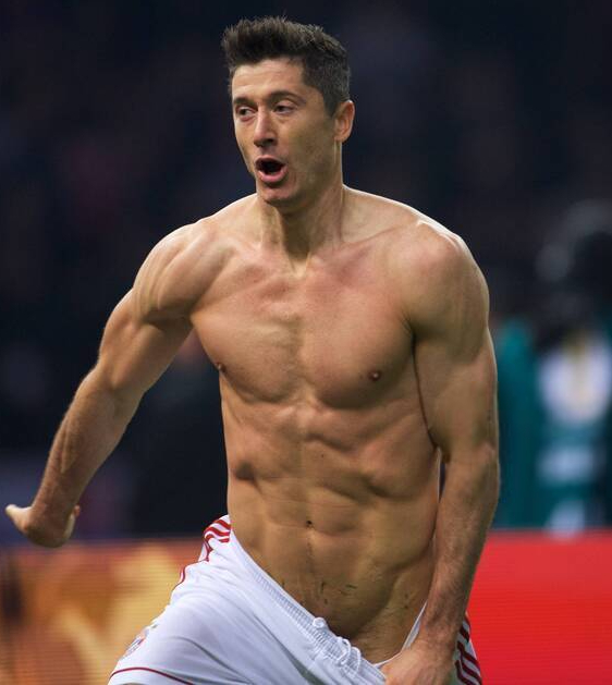 Robert Lewandowski Body