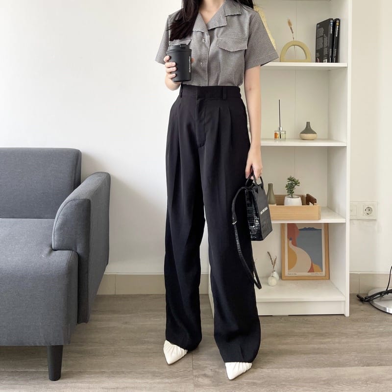 Aesthetic Stuff on Twitter: "Mix and match outfit dark tone - a thread - https://t.co/nPR9JZYU0h ...