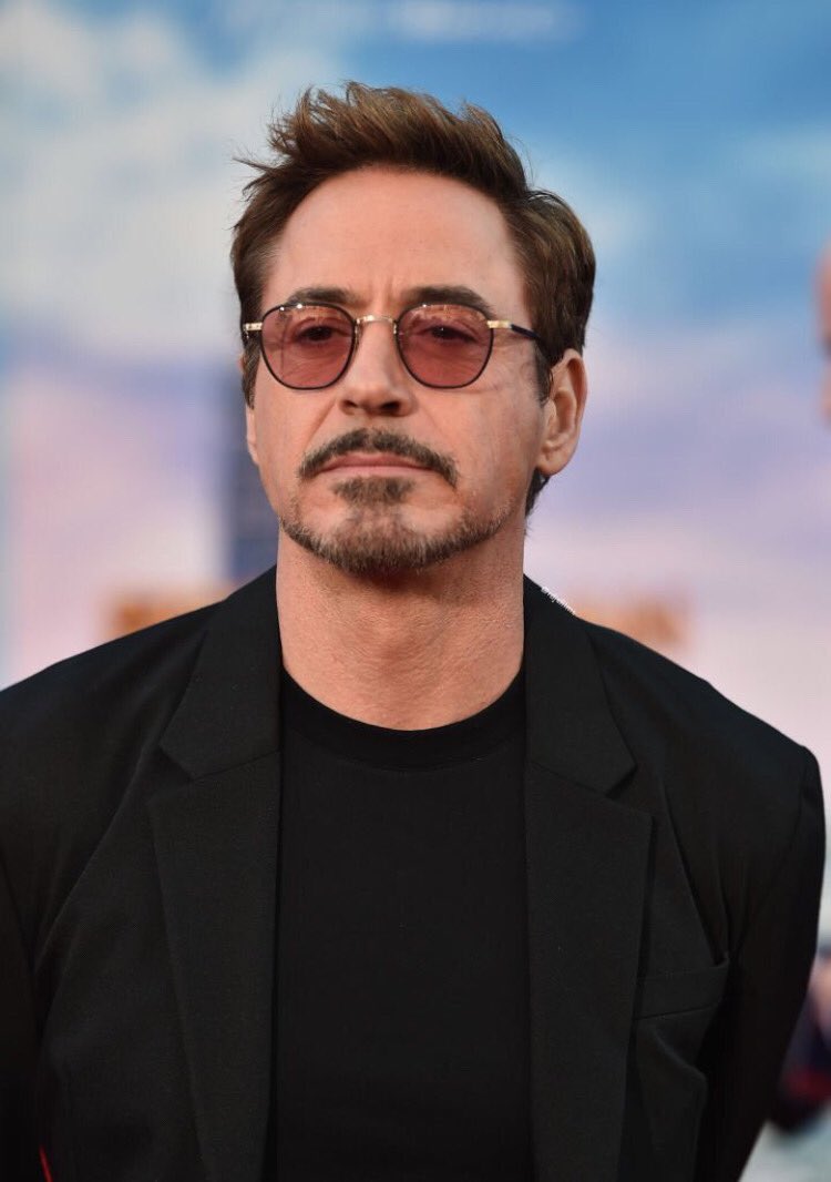 anne on Twitter: "homecoming premiere robert downey jr appreciation post https://t.co/v9TrCue2qw ...