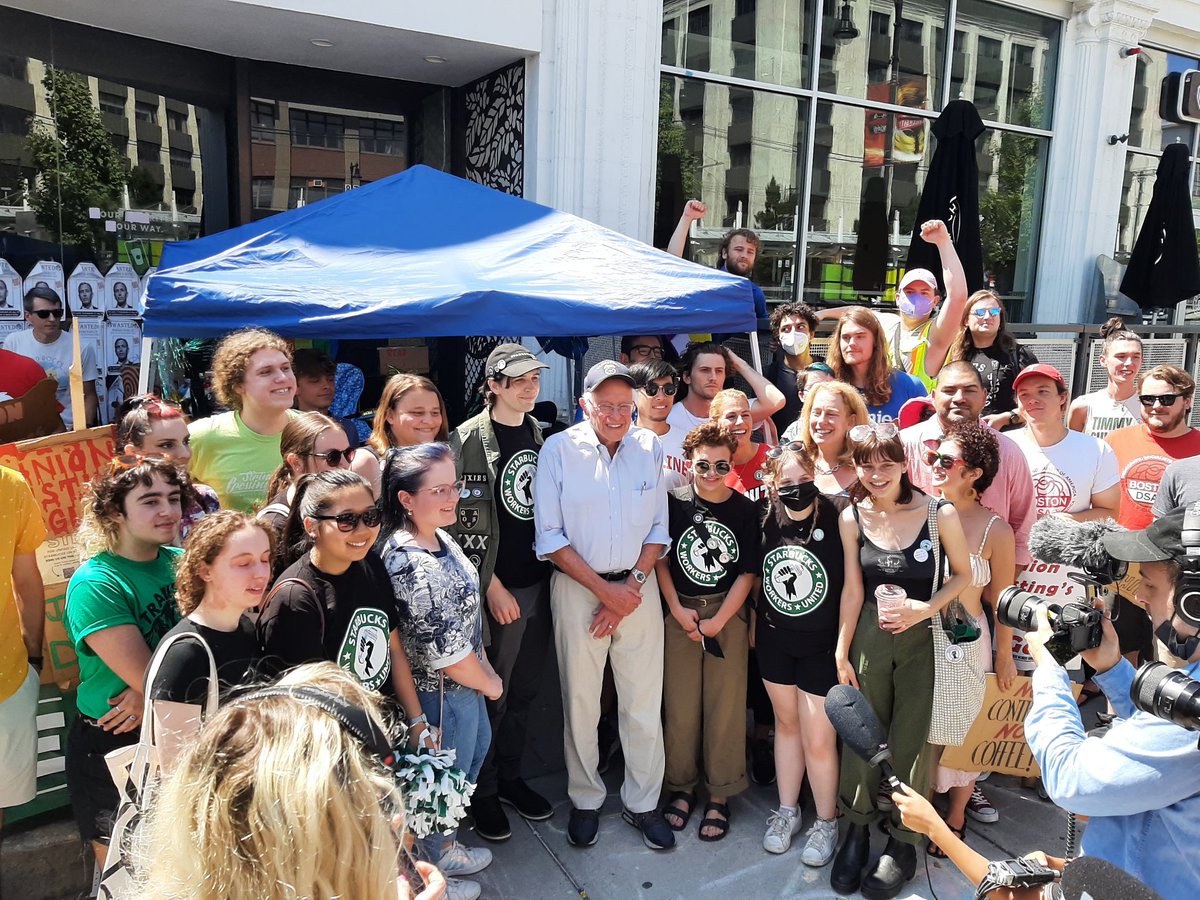 Photo: Bernie Sanders joins picket line today with striking Starbucks ...