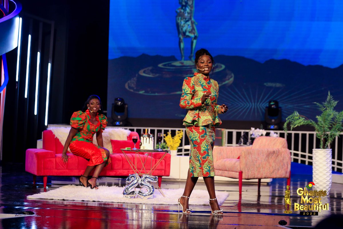 #TV3@25 on Twitter: "Afrah and Queen Adepa of GMB 2018 take the stage to celebrate 25 years of ...