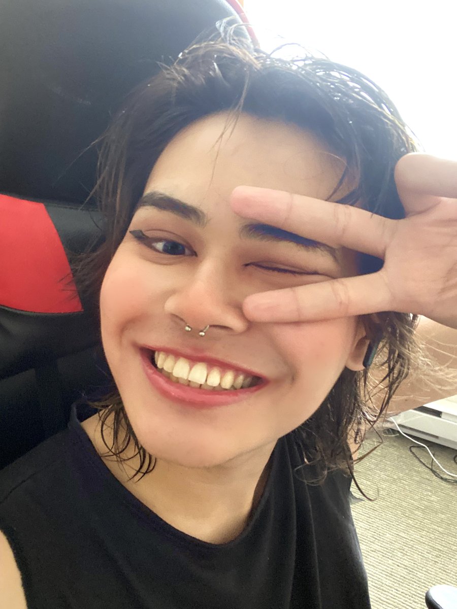 TW Pornstars - 2 pic. Kiyana Vi. Twitter. I used to be really insecure ...
