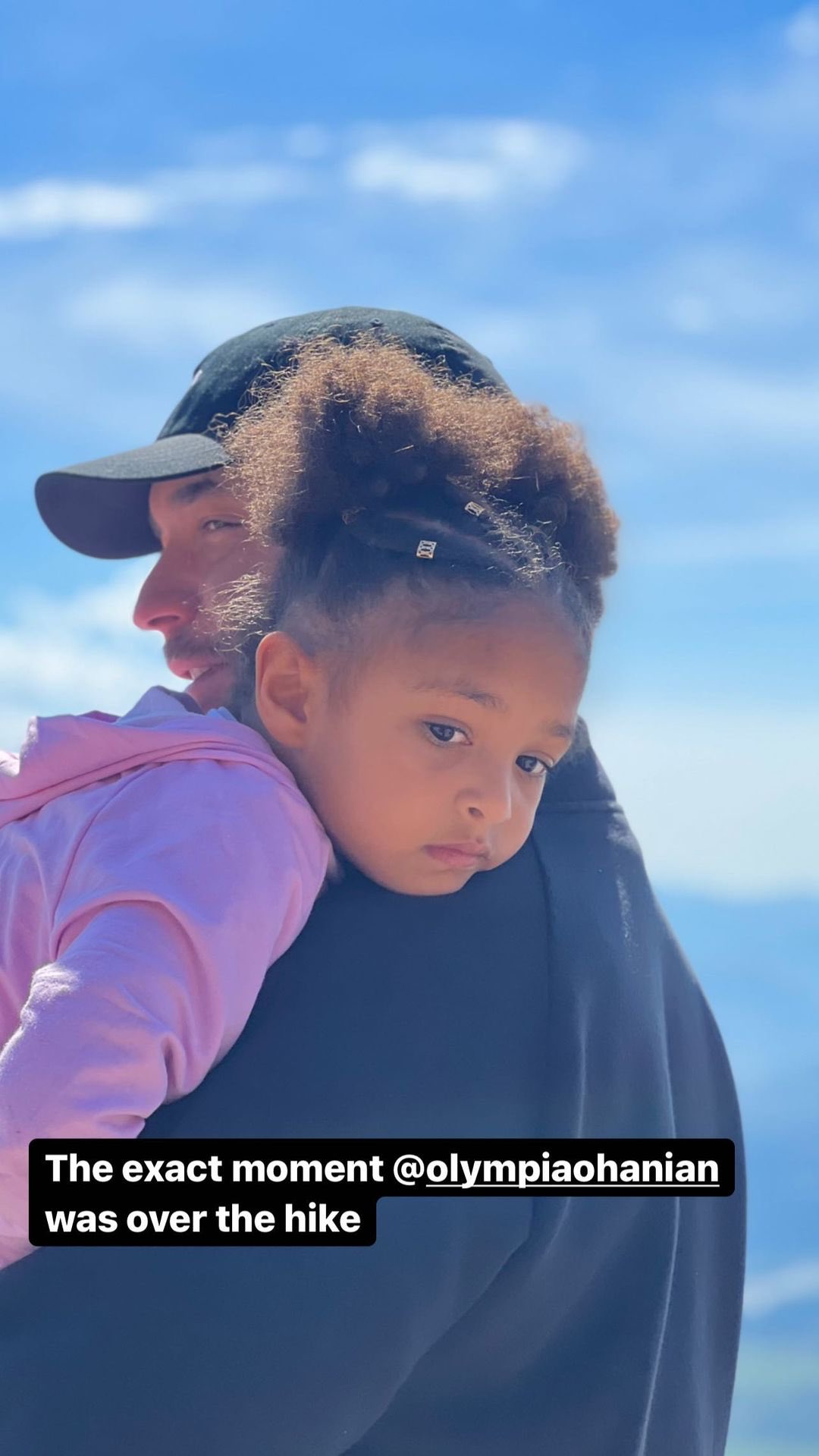 All Things Serena/Lewis on Twitter: "Hiking isn’t for everyone 😂😂 AlexisOhanian IG https://t.co ...