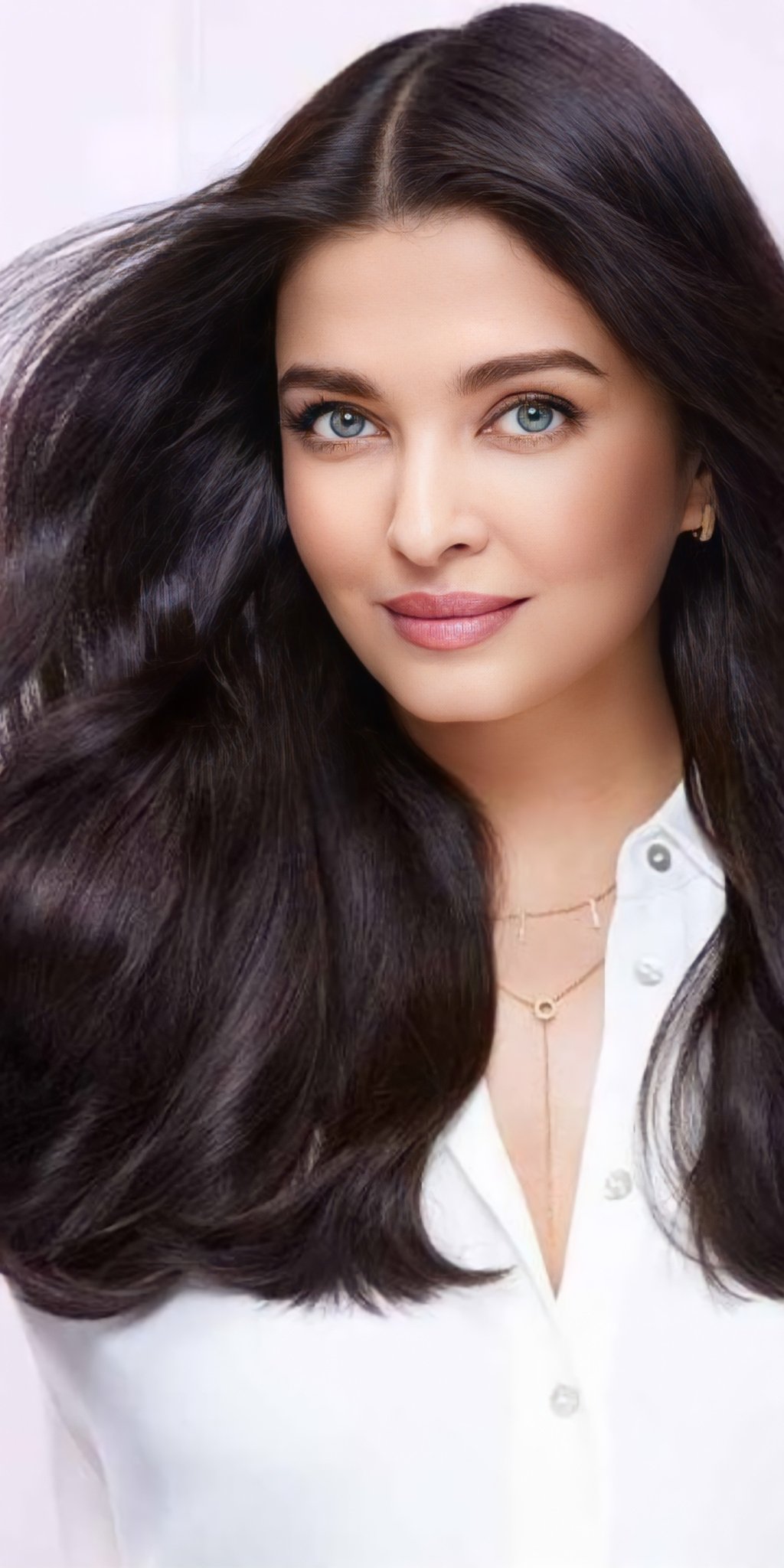 Aishwarya Rai Cute Face Why Aishwarya Rai Decided To Put Her Career On