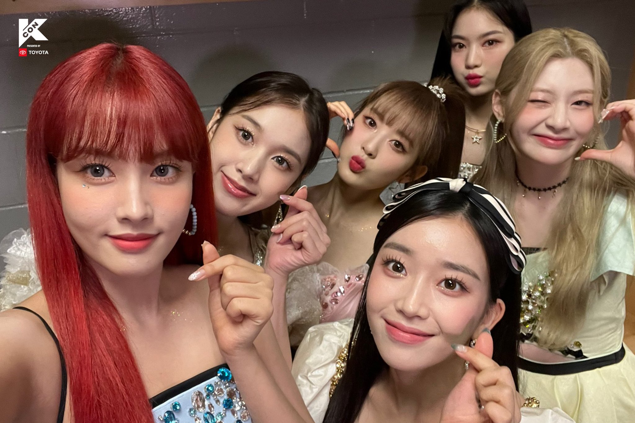 KCONUSA on Twitter: "HEART IS BEATING FASTER AND FASTER💞 WITH @STAYC_official Feels like still ...