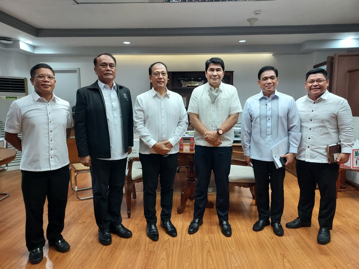 OPAPRU on Twitter: "RT @dswdserves: Malugod na tinanggap ni DSWD Sec. Tulfo si OPAPRU Sec ...