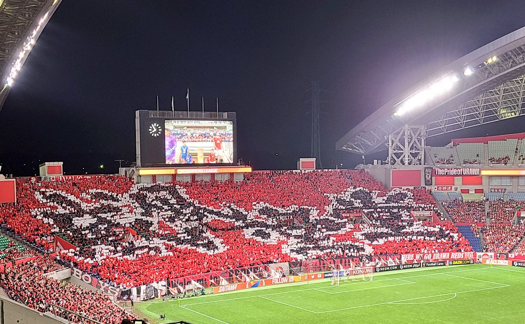 Fjまりこカタール🇶🇦⚽️いるよ On Twitter Acl準々決勝。浦和レッズvs Bgパトゥム ユナイテッドfc。レッズサポーターのコレオグラフィーがすごい!これ声だしな応援だ