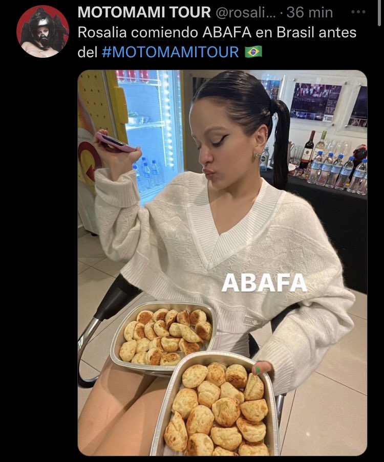 Acervo Memes on Twitter: "comendo abafa https://t.co/jWLCdGWyGk" / Twitter