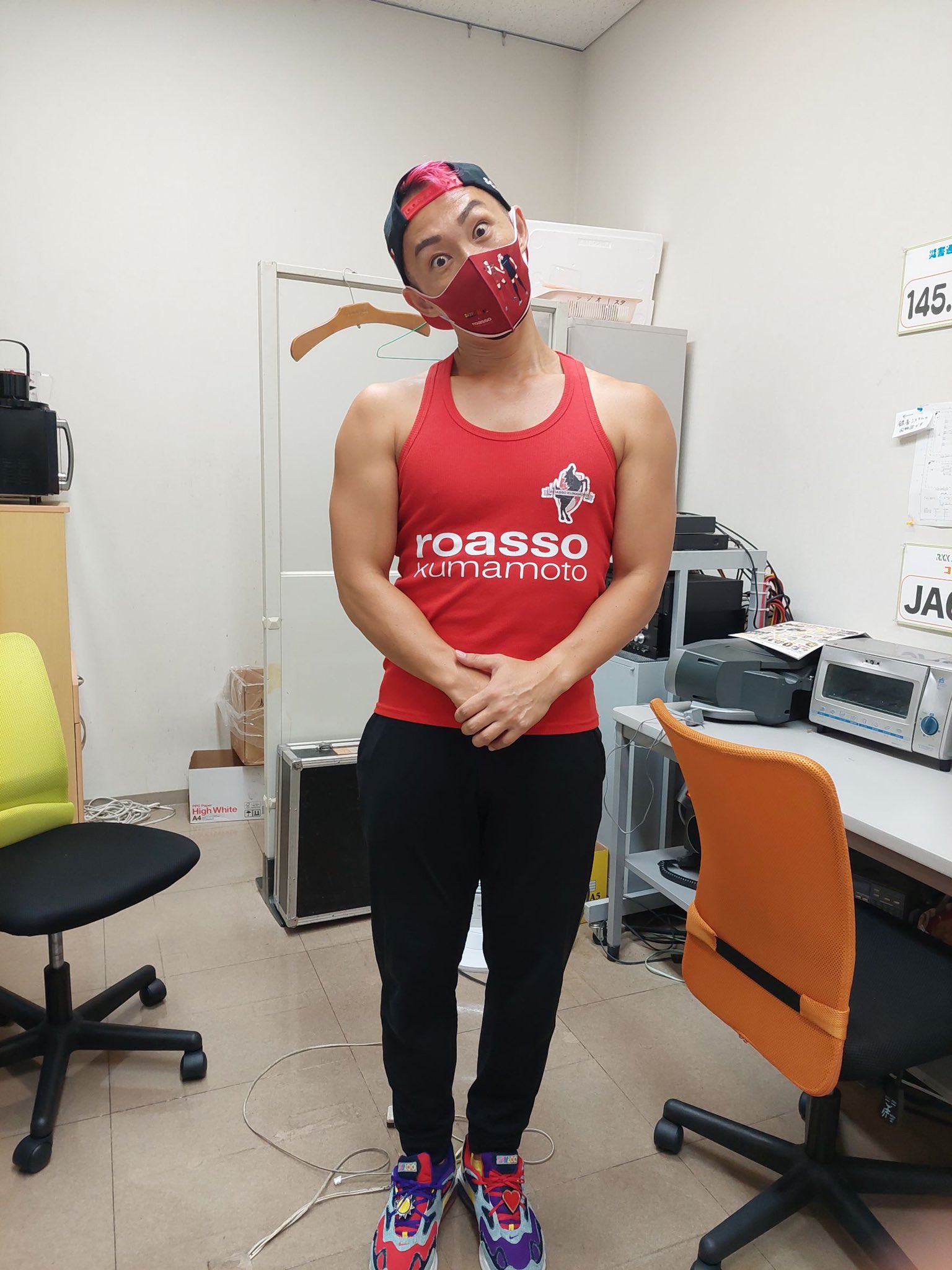 RKKラジオ『とんでるワイド 大田黒浩一のきょうも元気！』 on Twitter: "あれ？ この違和感は何⁉️ #スガッシュさんどうしたの？ #とんでるワイド #本番も？ https://t ...