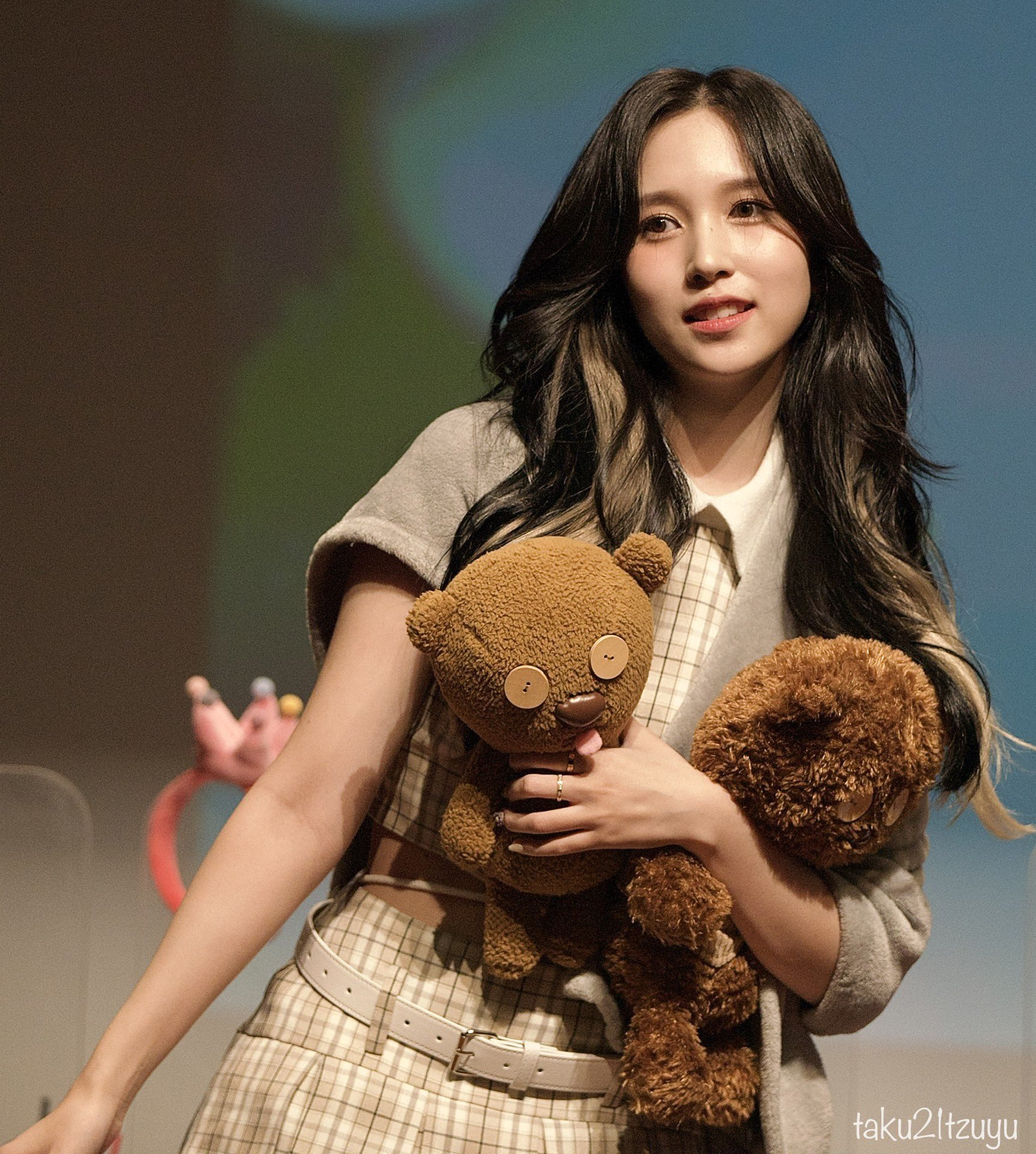 d on Twitter: "i never gonna get over from 090322 mina https://t.co/NkJPVFYTQ3" / Twitter