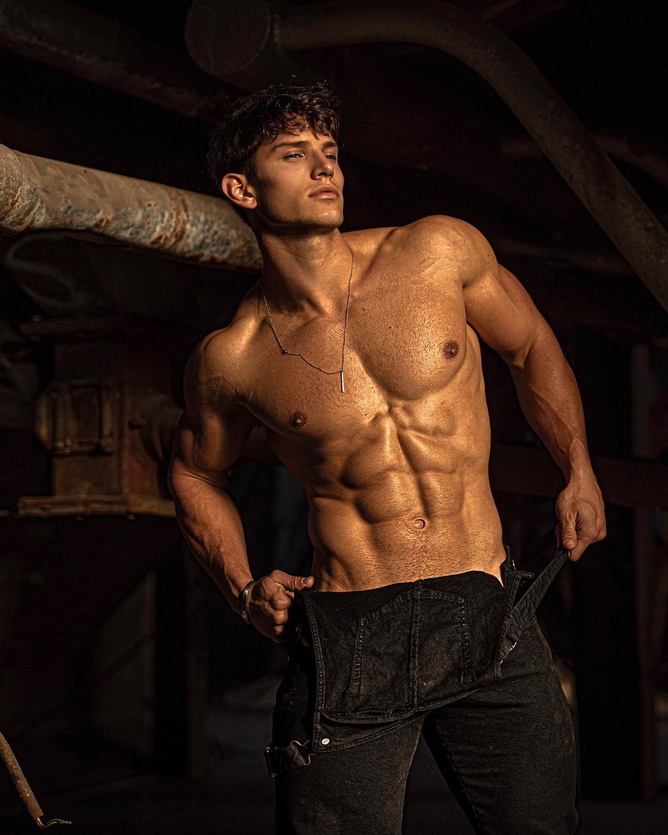 Hot Dudes Good Mood 🇺🇦 on Twitter: "RT @ItsToddW: Beautiful shot of Josh Ivory by @its_jake_od ...