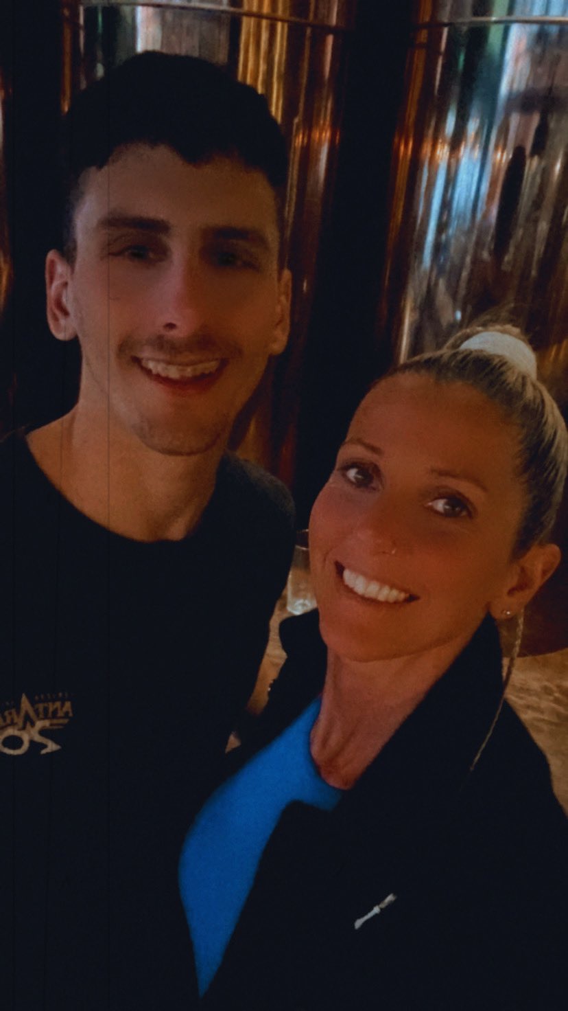 ipa on Twitter: "Chicas tengo un Bombonazo para presentarles…..💙 https://t.co/S3IdmTBYiS" / Twitter