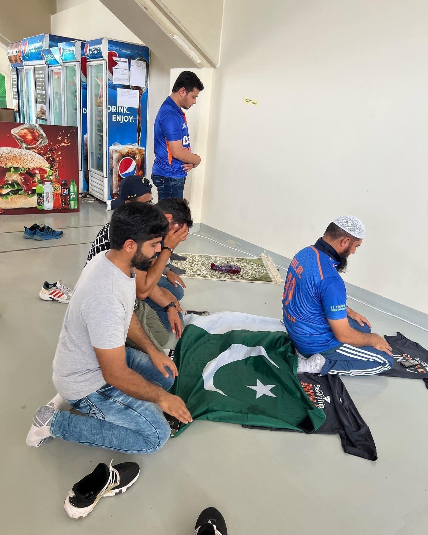 Ihtisham Ul Haq on Twitter: "Picture of the match ️🇵🇰🇮🇳 https://t.co/e6t9TKf0jt" / Twitter