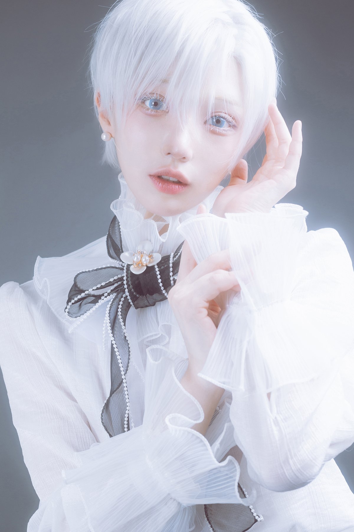 채우 on Twitter: "*COS 심연 신해온-혜인님 @es_hyein #심연 #TrappedintheDark https://t.co/3HWybcZ989" / Twitter