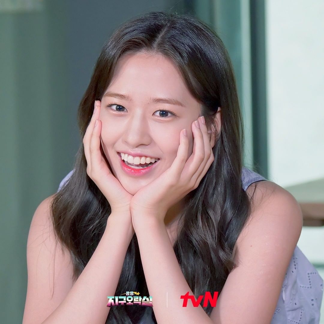 tvN on Twitter: "Gorgeous maknae Yu-jin! 😍 Check out #IVE new song 🎶After LIKE🎶 now! # ...