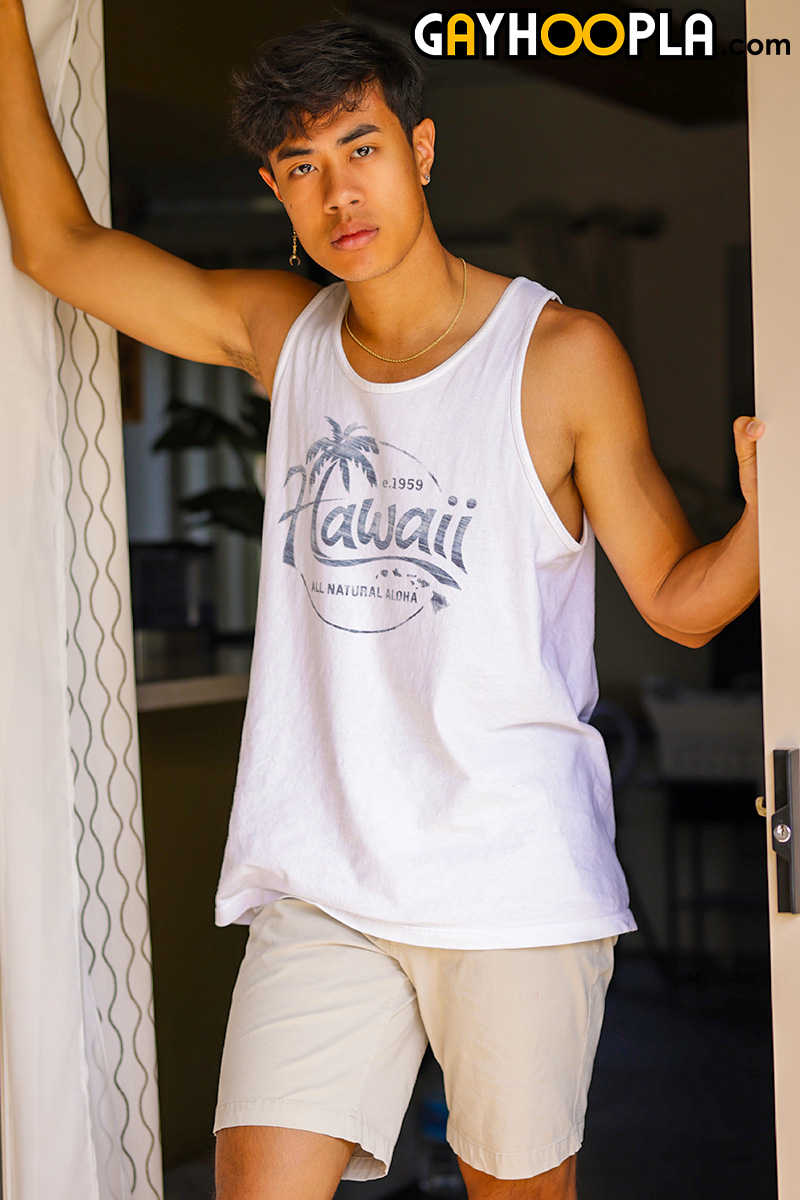 QueerClick on Twitter: "From the very beginning, David Slinger's all smiles and full of energy!👉 ...