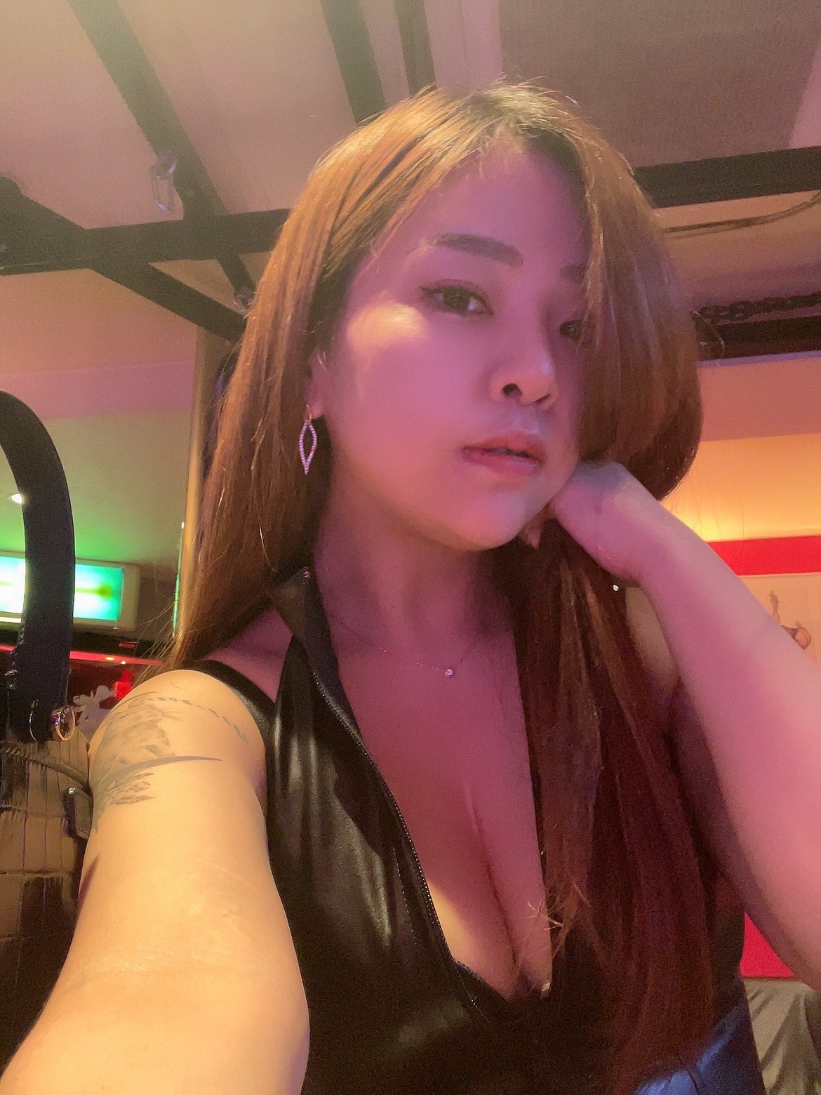 Mimi@JAWS on Twitter: "JAWSチェックイン🌹Mimiと遊ぼか🌙 https://t.co/oKw8RRcWr1" / Twitter