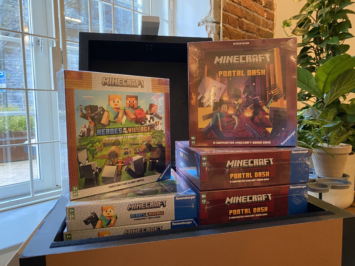 Marc Watson on Twitter: "We’ve got two games of Minecraft: Portal Dash going tonight! 🔥 🐽"