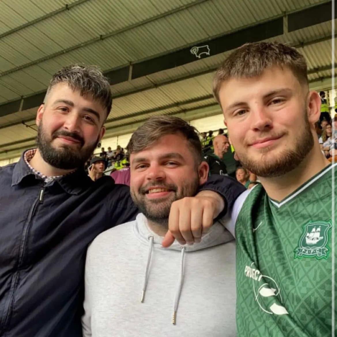 Ben Quirke on Twitter: "@CallumPAFC10 You beautiful greens 💚 https://t.co/xtVa31HlYg" / Twitter