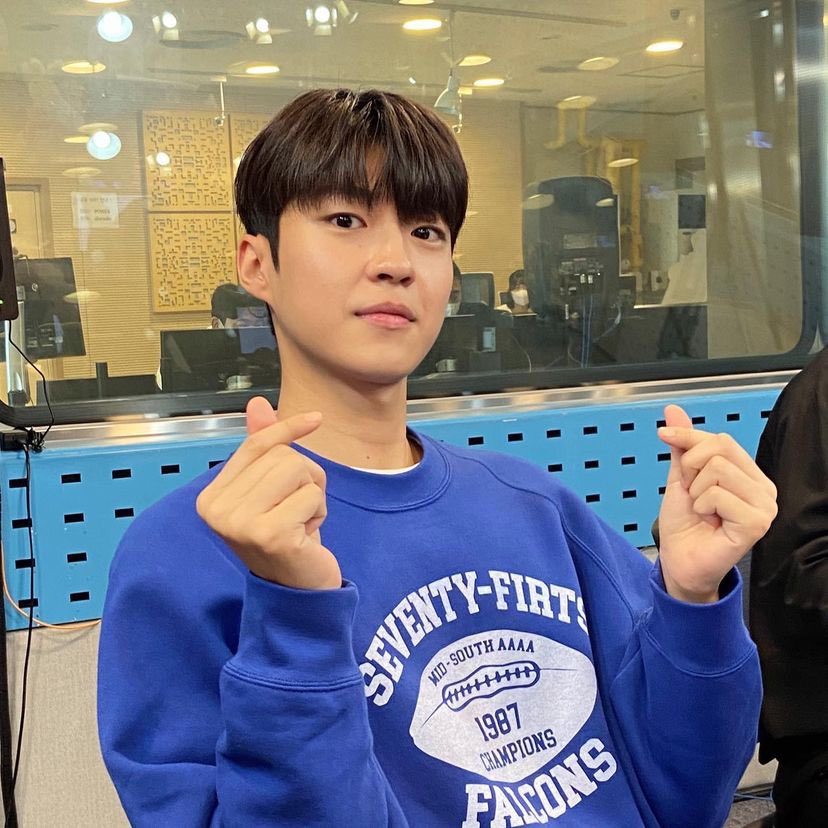 foReVer♡ on Twitter: "🧑🏻‍🌾🍑 https://t.co/MOlS6mzoDK" / Twitter