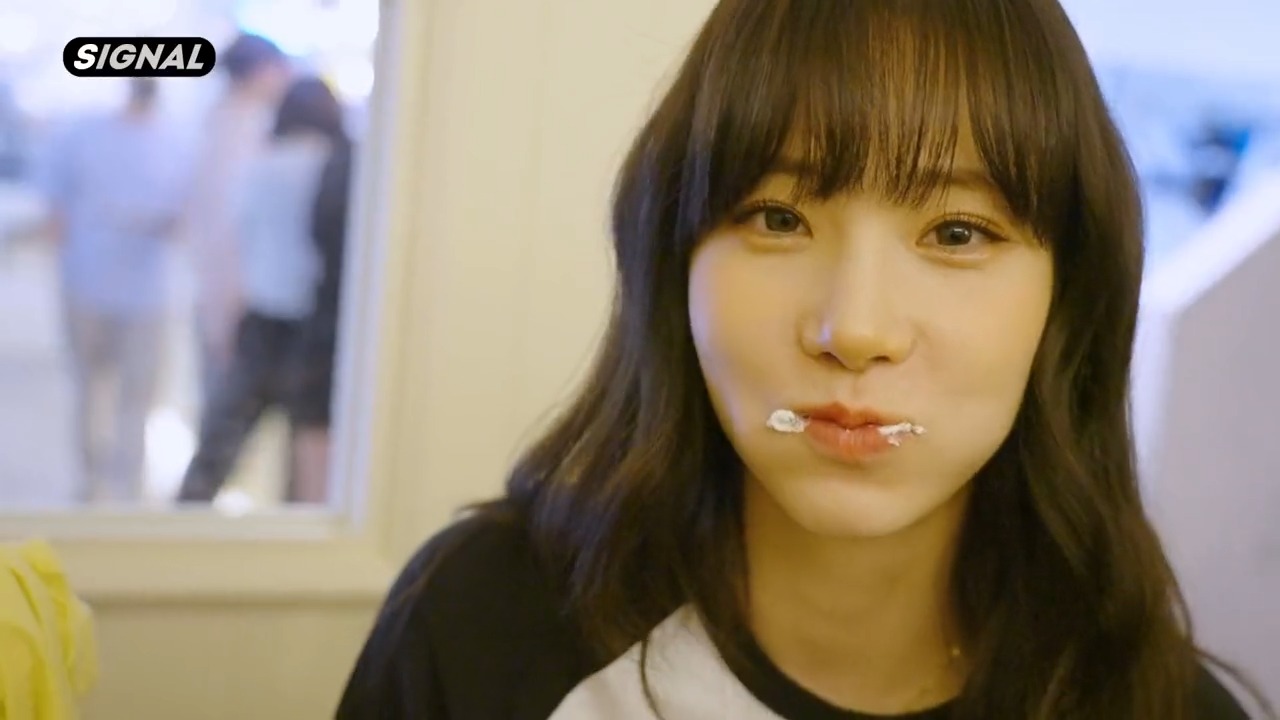 tripleS official on Twitter: "먹방에 진심인 tripleS Serious About MukBang tripleS 트리플에스 : SIGNAL ...