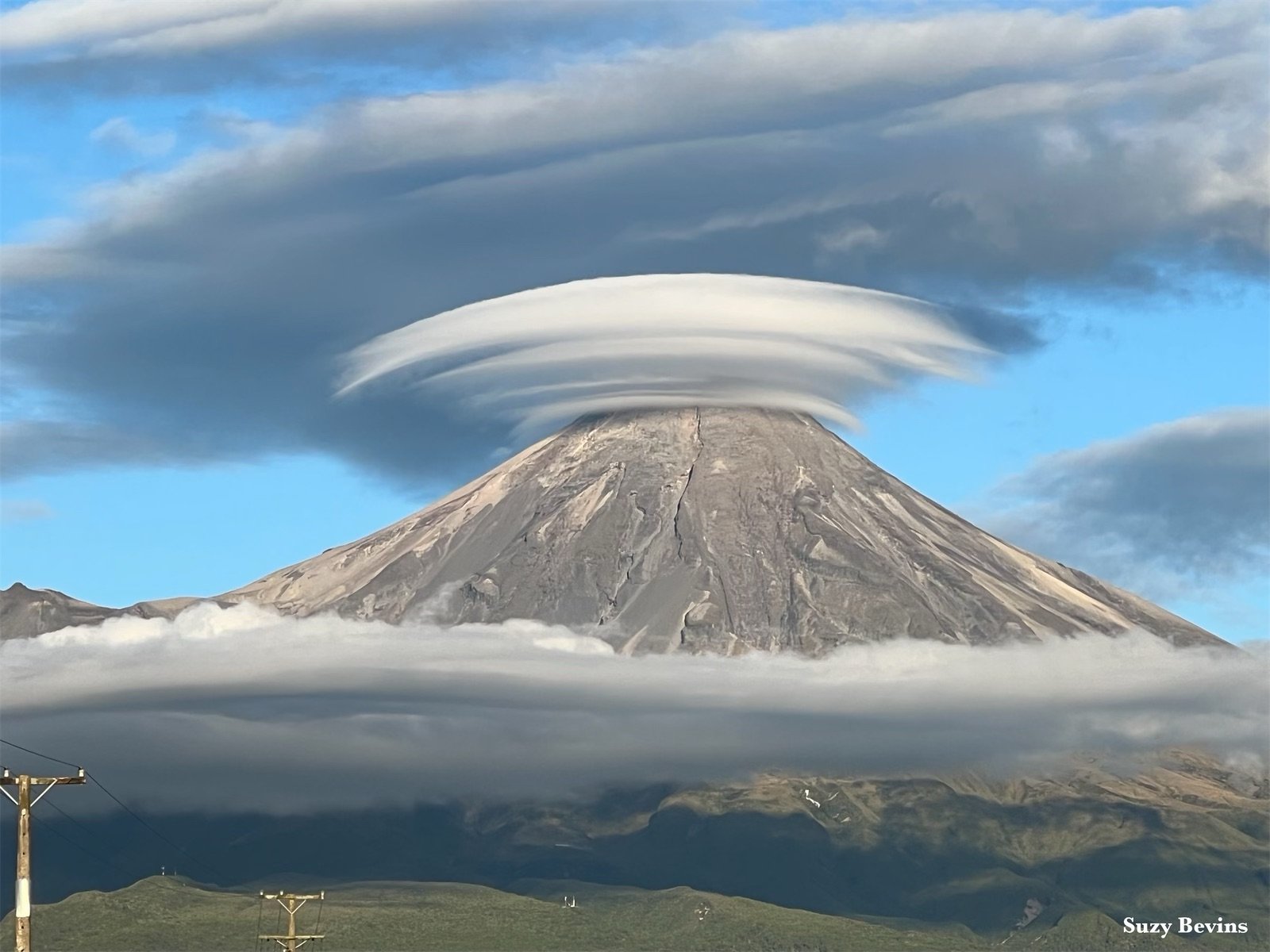 Lenticular Clouds Wallpaper