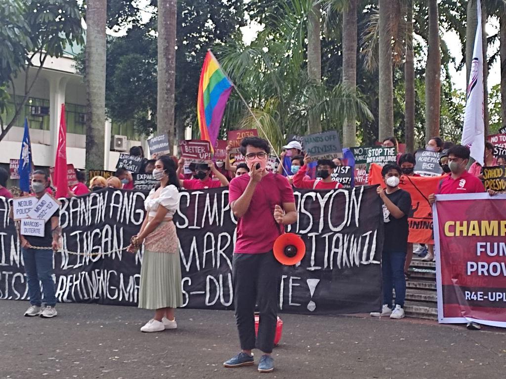 UPLB Perspective on Twitter: "SR-select Severino expresses his gratitude to the studentry as the ...