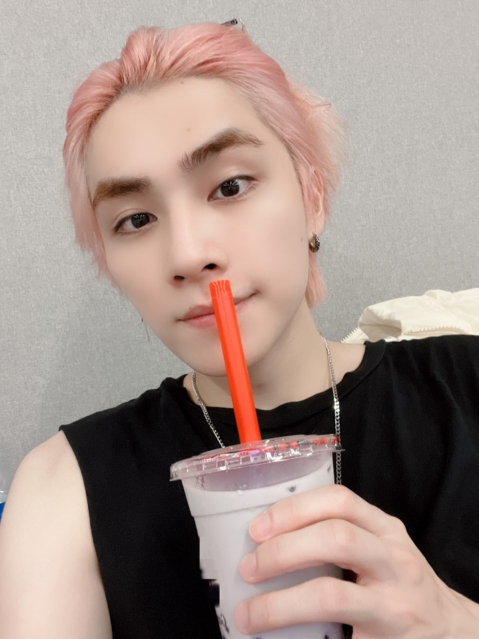 JunJun on Twitter: "[220825] 🦖💭 https://t.co/pbRVFfoAGN" / Twitter