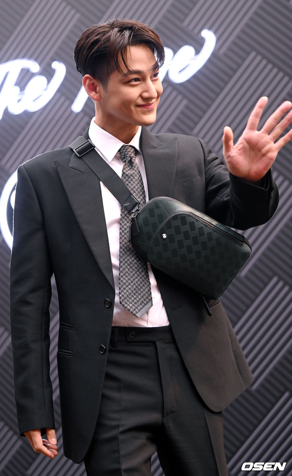 🐻 on Twitter: "@tTRrax @kdrama_menfess Opening Montblanc pop up store😚 https://t.co/tWKQxYL6Os ...