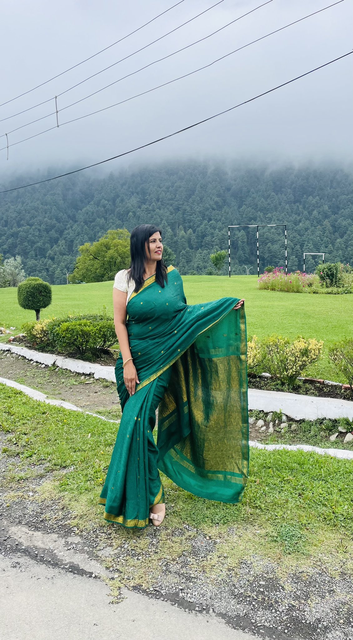 Ila Upadhyaya on Twitter: "If at this moment,my days expire, Remember-she lived, she loved, she ...