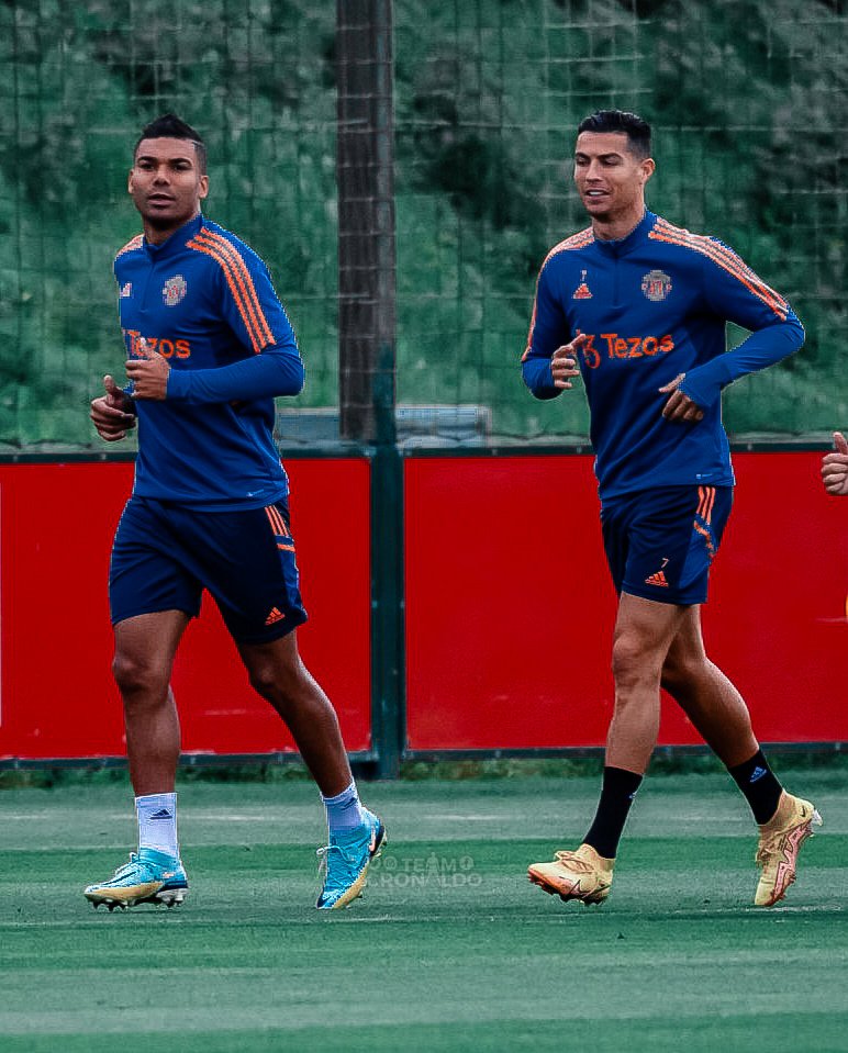 Tcr On Twitter Cristiano Ronaldo And Casemiro In Training Today ð
