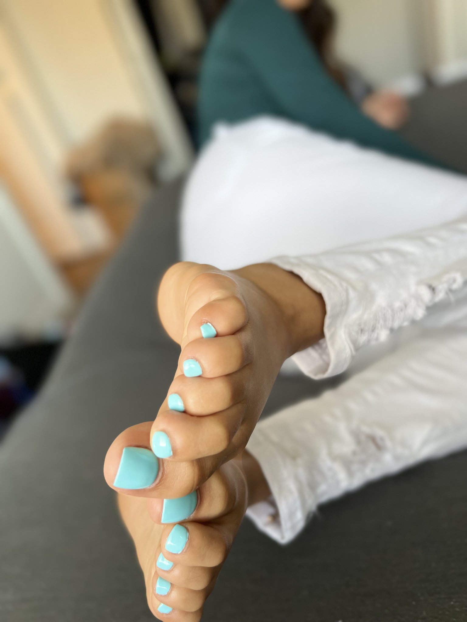 Princess._.Mia on Twitter: "Got a new color, how do you like it? 🥰 #FYP #footworshi̇p #princess ...