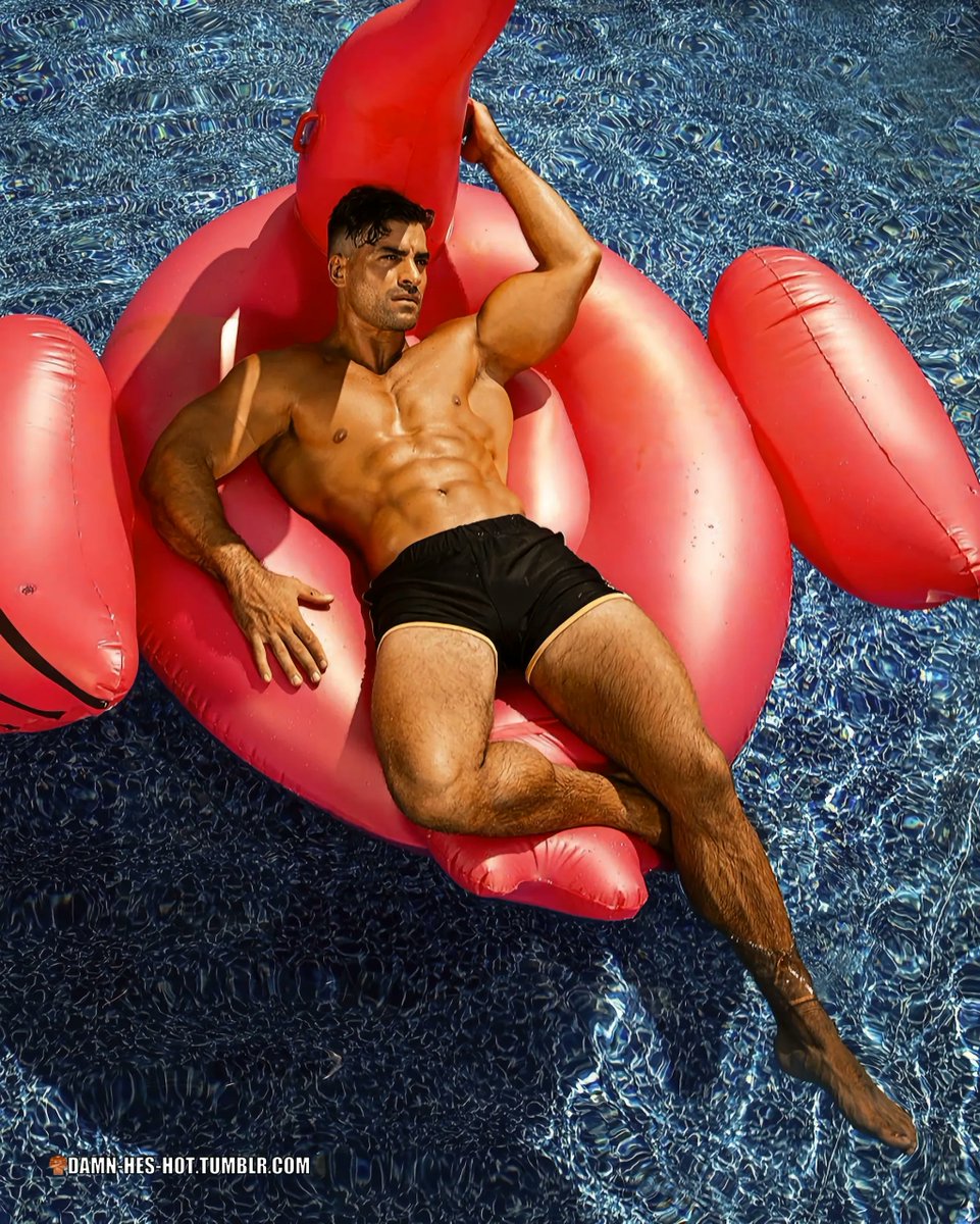 Damn Hes Hot On Twitter Damn Hes Hot Follow For Daily Pics Of Hot